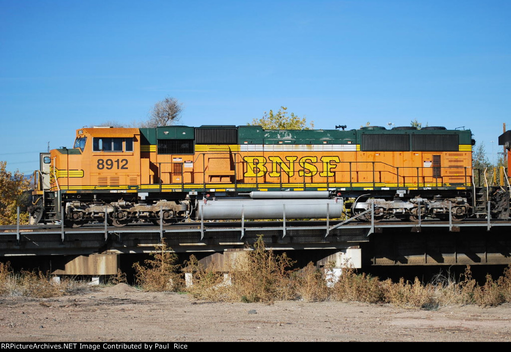 BNSF 8912